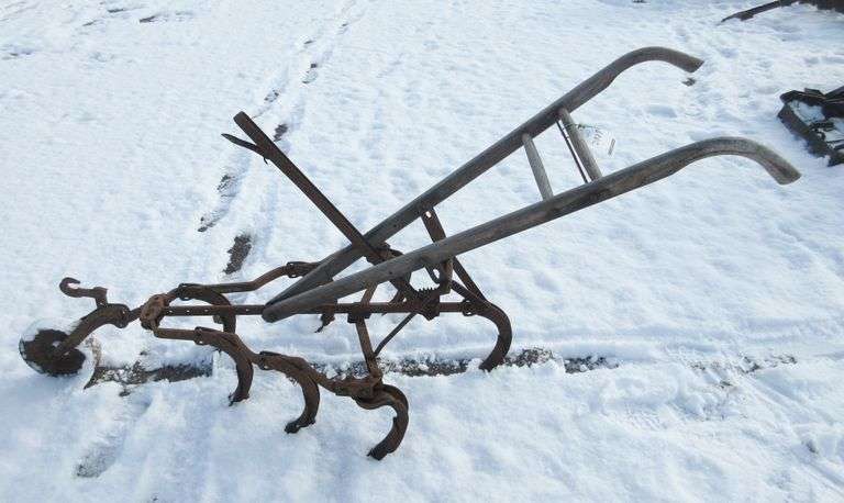 Planet Jr. Harrow Cultivator with Original Handles - Albrecht Auction ...