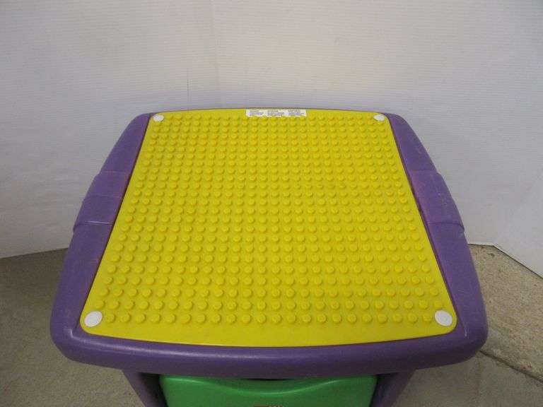 Step-2 Lego Table - Albrecht Auction Service