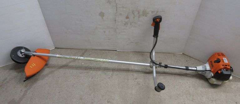 Stihl FS 110 Trimmer/Brush Cutter - Albrecht Auction Service