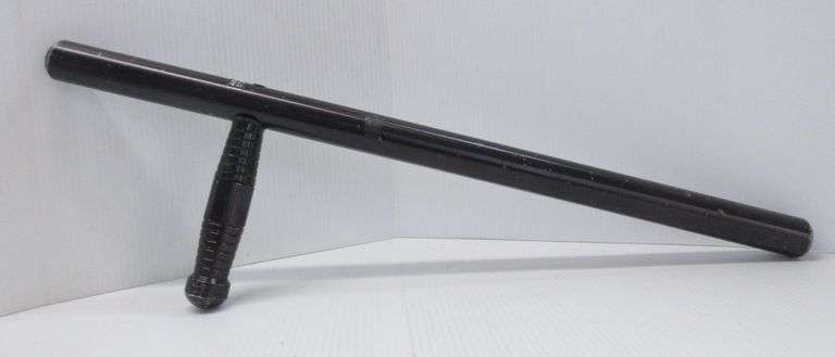 Aetco Inc. Aluminum Baton/Night Stick - Albrecht Auction Service