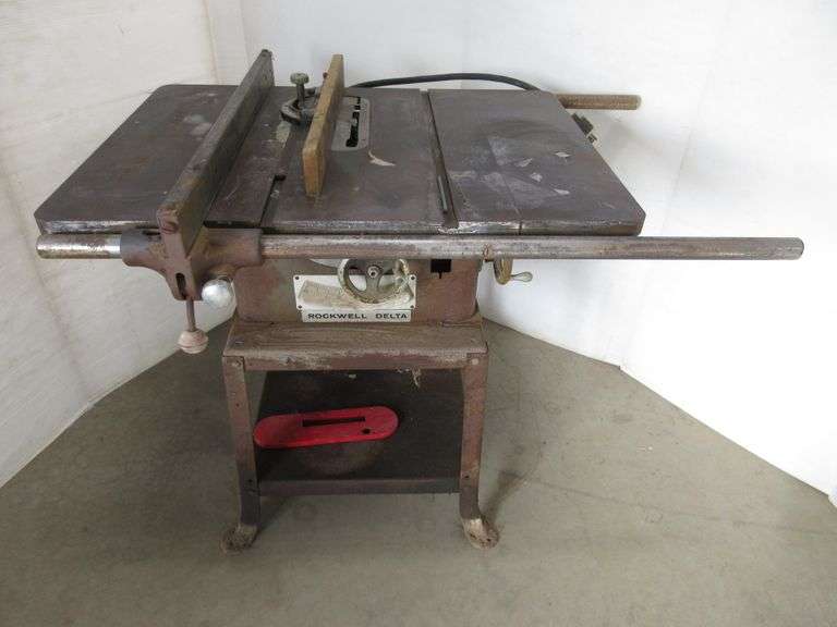 Delta Rockwell Table Saw with 10" Blade, 2 HP Motor, 240V - Albrecht ...
