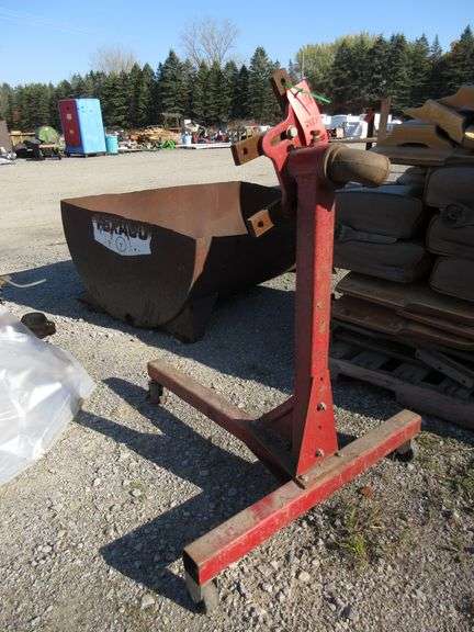 Engine Stand - Albrecht Auction Service