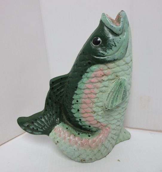 Cast Iron Fish Door Stop, Very Heavy - Albrecht Auction Service