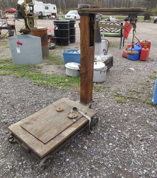 Antique Farm Scale and Weights - Albrecht Auction Service