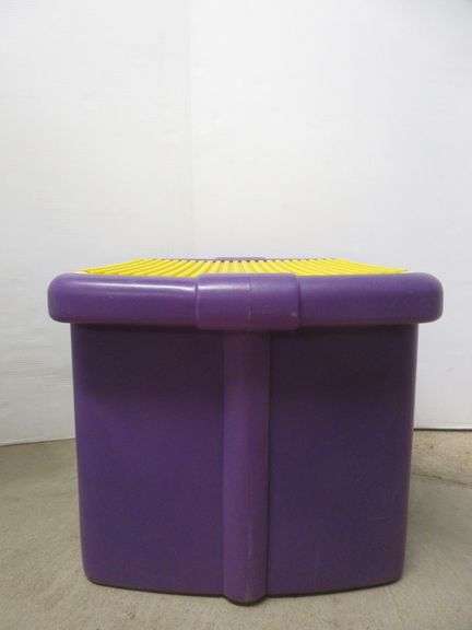 Step-2 Lego Table - Albrecht Auction Service