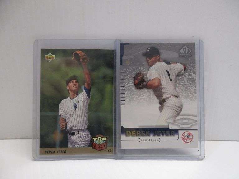 (10) Derek Jeter Baseball Cards with (3) Rookie Cards, and Inserts ...