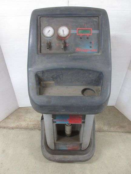 Snap-On A/C Machine with Filter and Compressor, Model No. EEAC316 ...