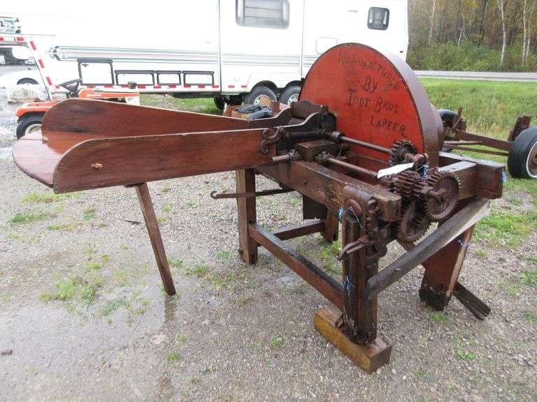 Antique Corn Chopper - Albrecht Auction Service