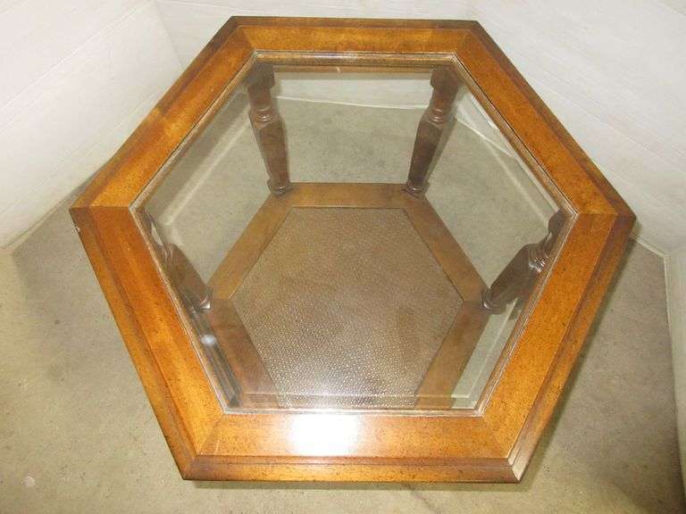 Glass Top Octagon End Table - Albrecht Auction Service
