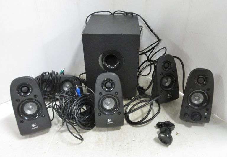 Logitech Computer Surround Speakers - Albrecht Auction Service