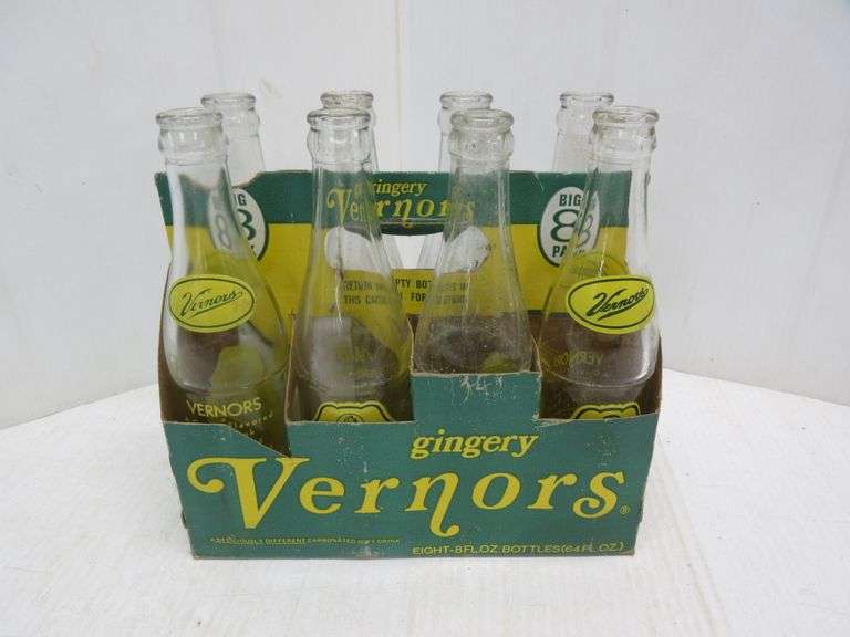 1970s Vernors Eight-Bottle Cardboard Carrier with (8) Bottles ...
