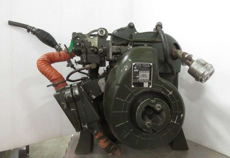 Military Standard Engine - Albrecht Auction Service