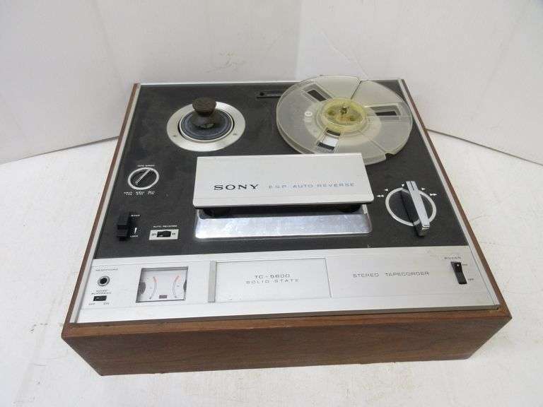 Sony TC-560D Stereo Tapecorder - Albrecht Auction Service