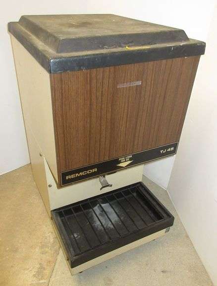 Remcor Ice Dispenser, Great for Parties - Albrecht Auction Service