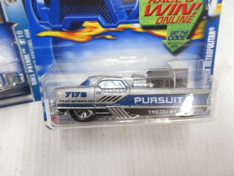 (27) Hot Wheels, Mostly Early 2000s - Albrecht Auction Service