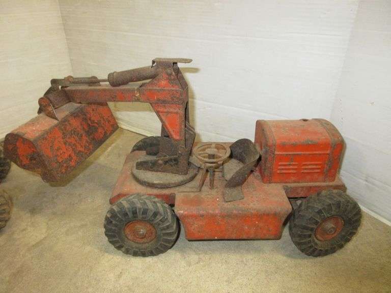 (3) Old Nylint Construction Toys, 1950s and 1960s - Albrecht Auction ...