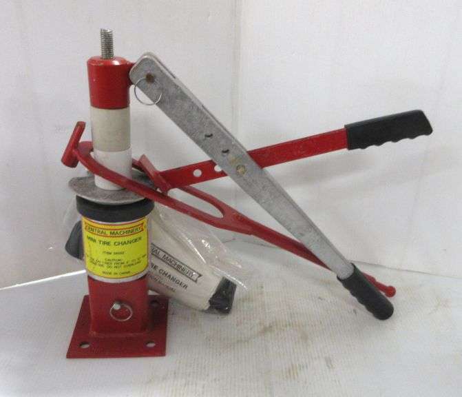 Mini Tire Changer - Albrecht Auction Service