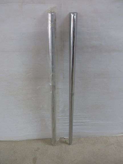 (2) Cadillac Front Fender Chrome Moldings - Albrecht Auction Service