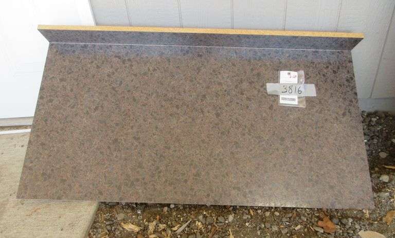 Laminate Countertop with Coved Backsplash - Albrecht Auction Service