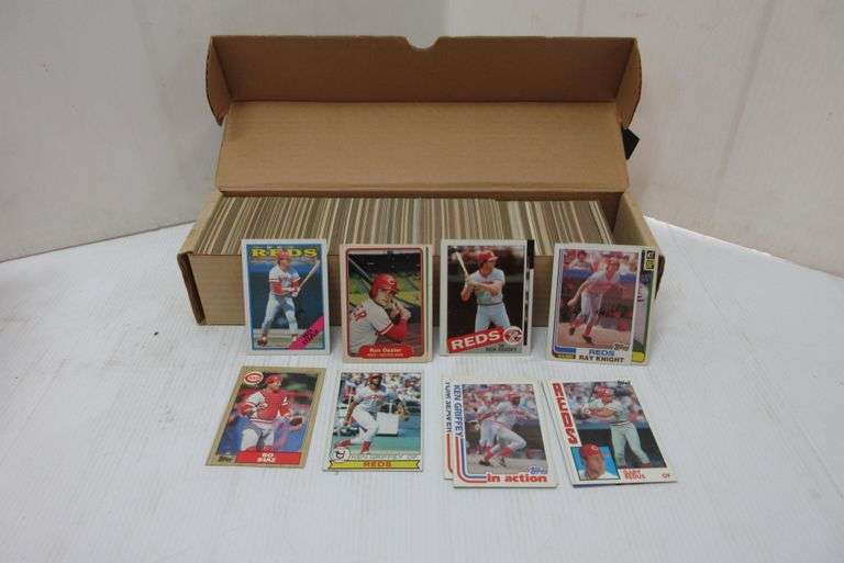 1981 Topps Baseball Cards - Albrecht Auction Service