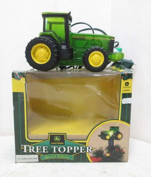 John Deere Tree Topper, Special Edition - Albrecht Auction Service