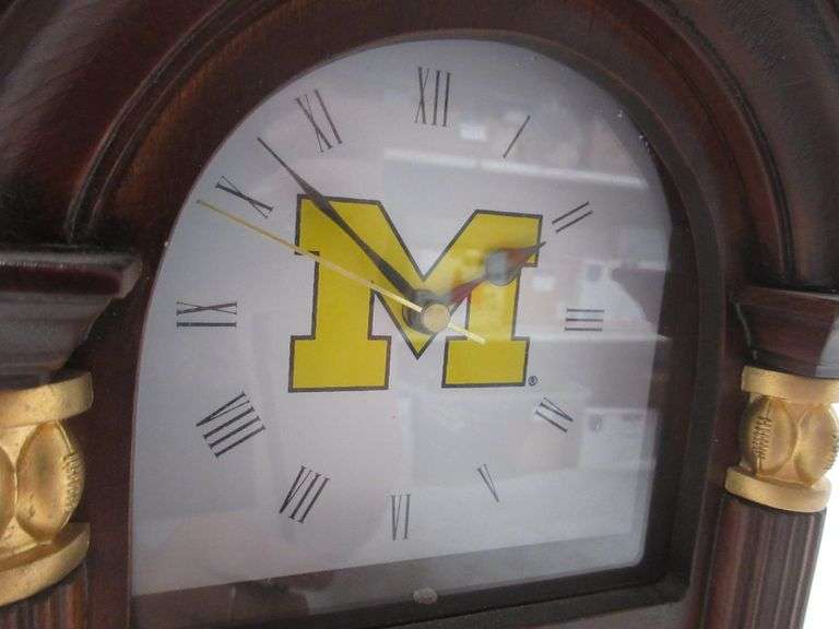 Danbury Mint University of Michigan Wolverines Lighted Mantel Clock ...