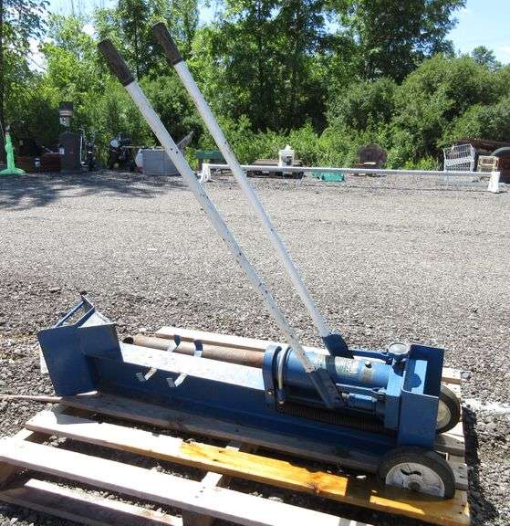 Hand Operated Log Splitter with Handles - Albrecht Auction Service