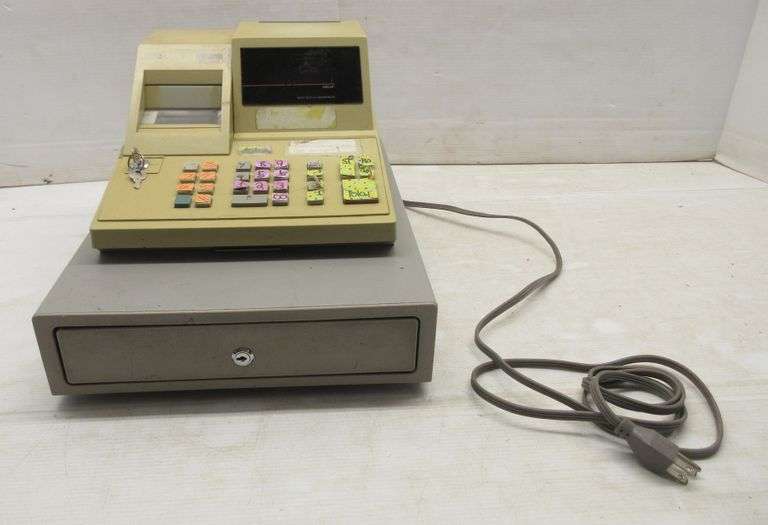 Royal Heavy Duty Electric Cash Register with Key - Albrecht Auction Service