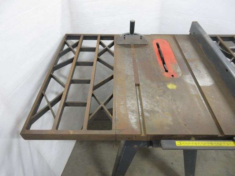 Craftsman 10" Table Saw with Cast Iron Deck - Albrecht Auction Service