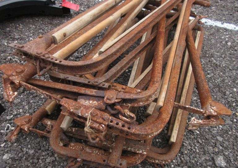 (13) Antique Cattle Head Locks - Albrecht Auction Service