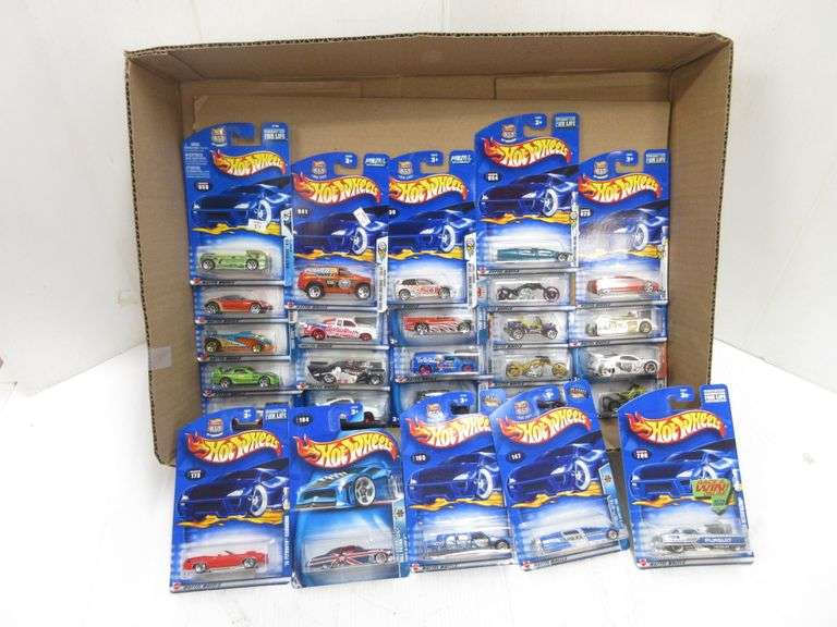 (27) Hot Wheels, Mostly Early 2000s - Albrecht Auction Service
