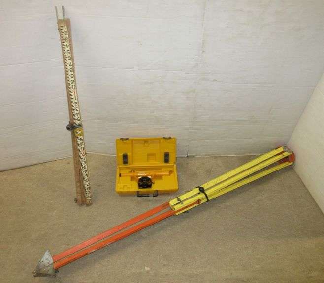 Craftsman Transit Level with Legs and Story Pole - Albrecht Auction Service