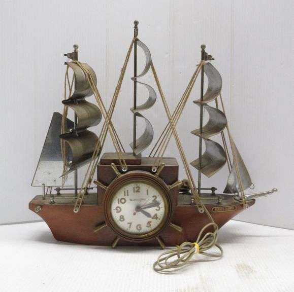 MasterCrafter Yankee Clipper Clock - Albrecht Auction Service