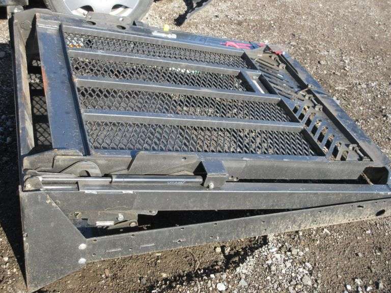 Wheelchair Drop Down Ramp/Lift - Albrecht Auction Service