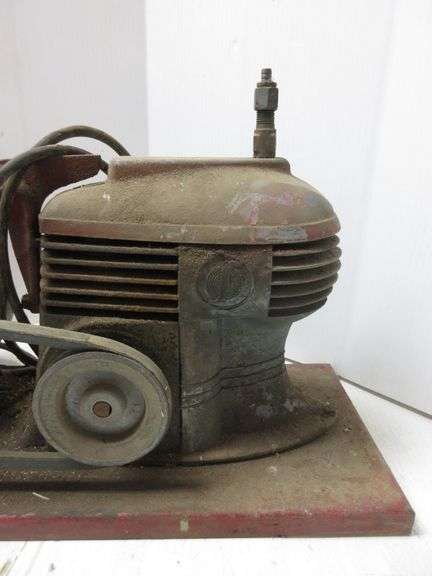 1950s Antique Air Compressor - Albrecht Auction Service