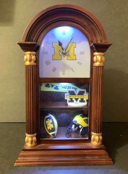 Danbury Mint University of Michigan Wolverines Lighted Mantel Clock ...