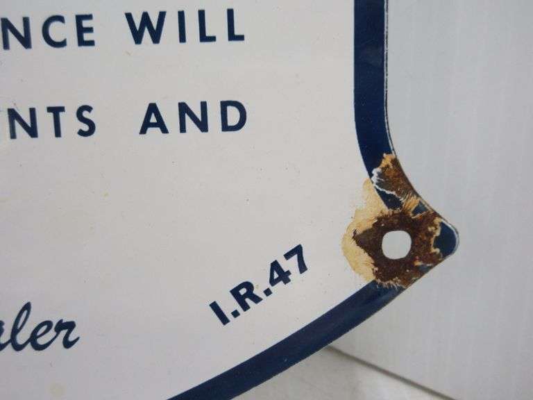 Modern Porcelain Mobil Restroom Sign - Albrecht Auction Service