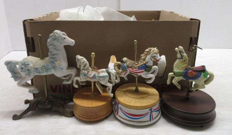 Carousel Collectibles/Figurines - Albrecht Auction Service
