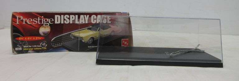 AMT Model Display Case - Albrecht Auction Service