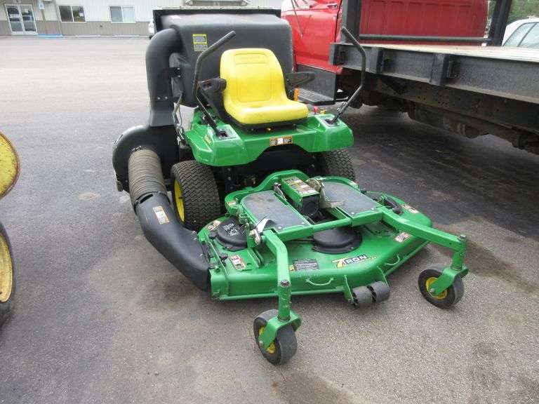 2007 John Deere F687 with 54" Deck, 975 Hours, Bagger, Mulching Blades ...