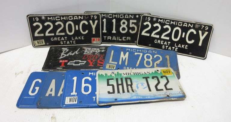 (8) Michigan License Plates, and a Vanity Plate - Albrecht Auction Service