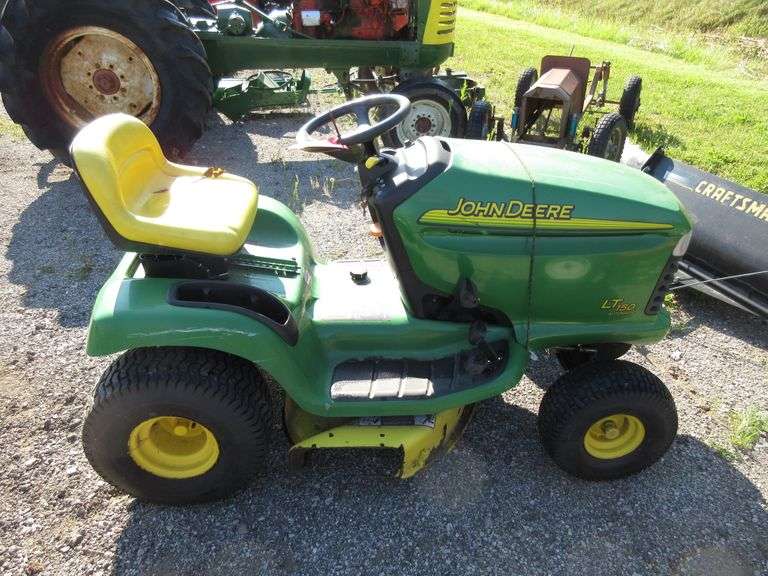 John Deere LT150 with 38" Deck - Albrecht Auction Service