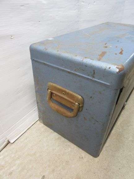 Huot Tool Box - Albrecht Auction Service