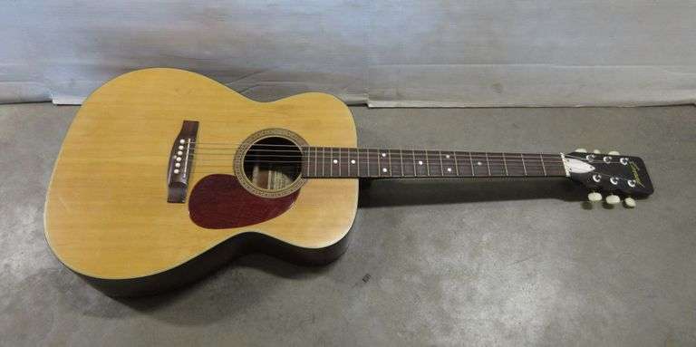 Old Conrad Acoustic Guitar - Albrecht Auction Service