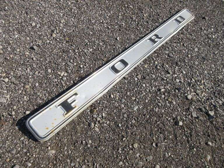 1960s to 1970s Ford Pickup Tailgate Trim - Albrecht Auction Service