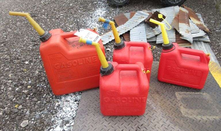 (4) Fuel Tanks - Albrecht Auction Service