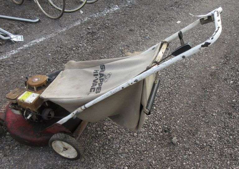Snapper Hi-Vac Push Mower - Albrecht Auction Service