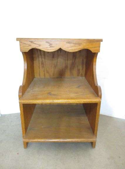 Solid Oak Night Stand - Albrecht Auction Service
