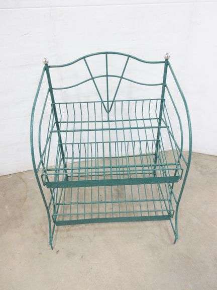 Two-Tier Green Metal Rack - Albrecht Auction Service