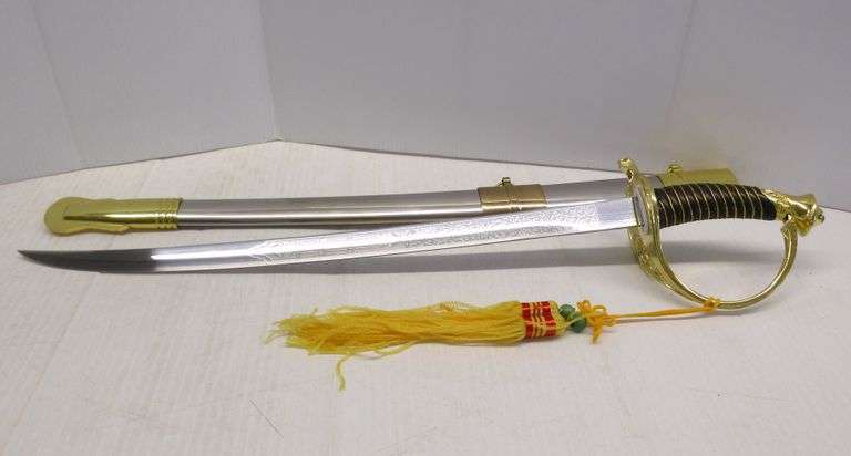 USMC Sabre with Scabbard - Albrecht Auction Service